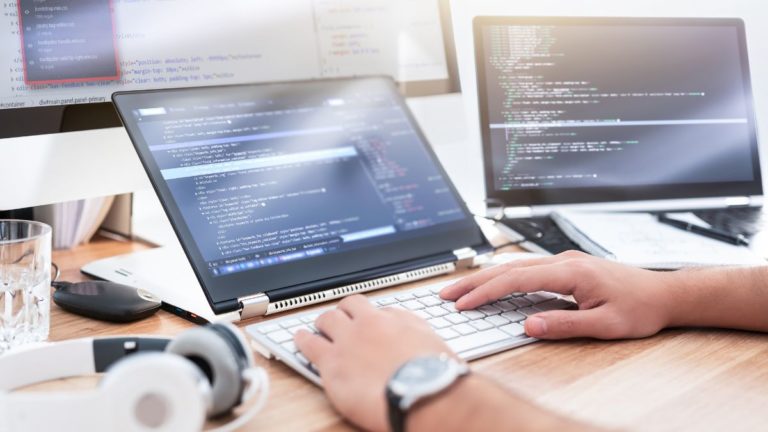 Profesi Game Programmer Developer: Tugas, Jobdesk, Gaji, Keahlian dan ...